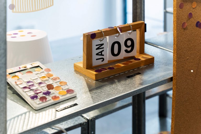 Curiosity Cabinet of Gendered Objects (home edition) - deTour 2022